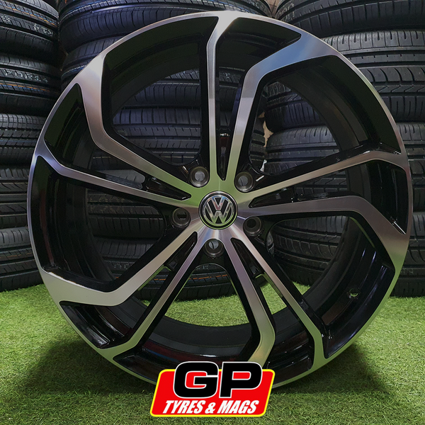 VW GOLF 8 RLINE – GP Tyres & Mags